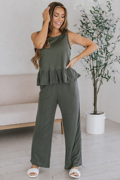 Vita Textured Ruffle Two Piece Set – Liam & Company